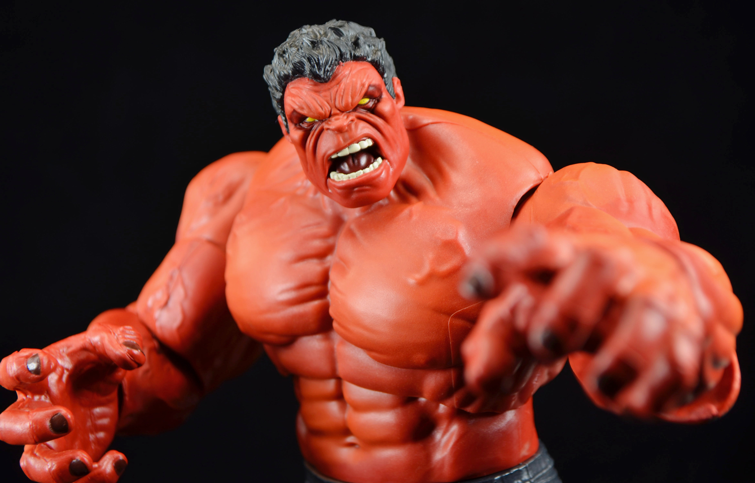 Hasbro: Marvel Legends Target Exclusive Red Hulk Review