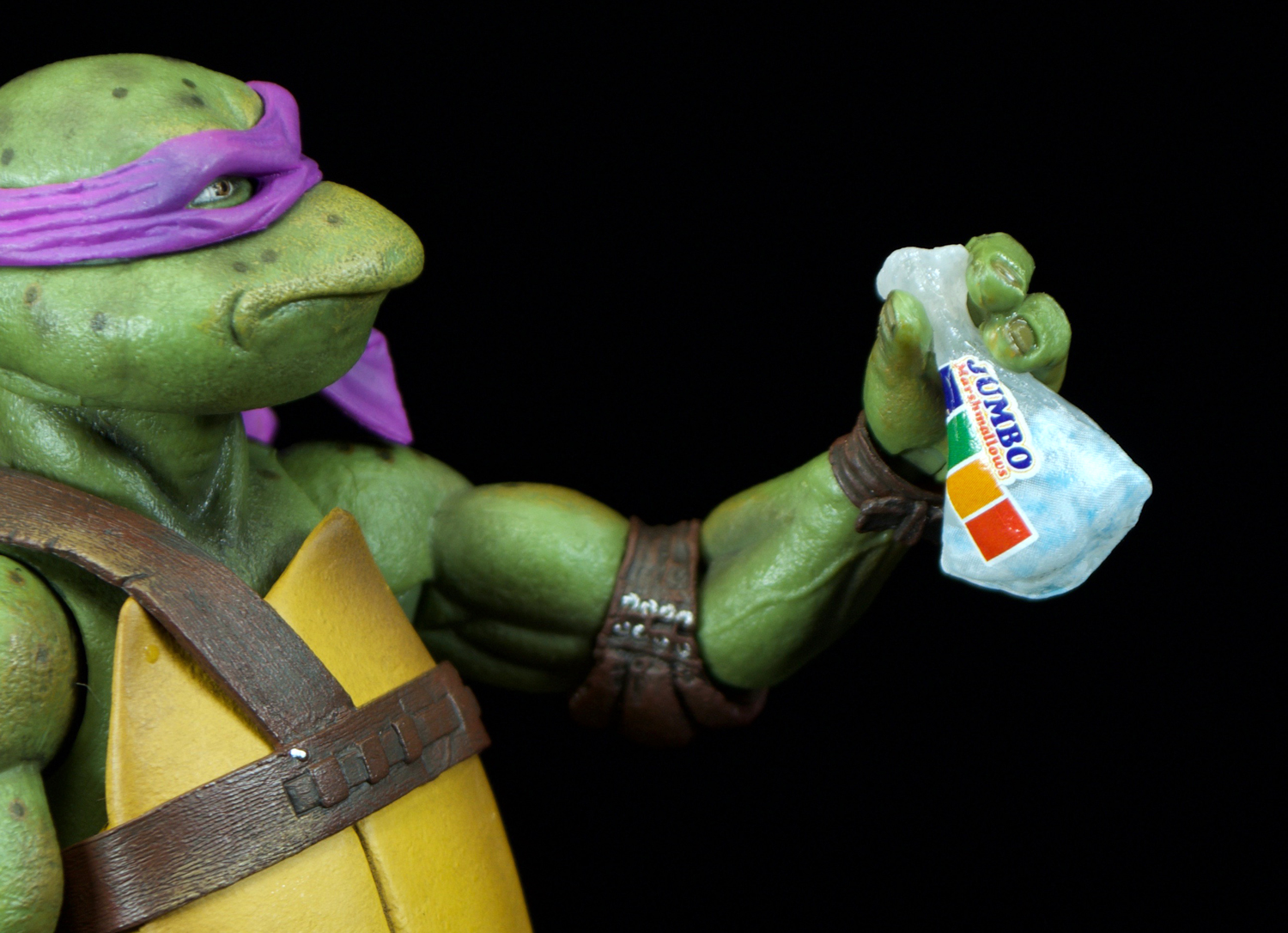 NECA-TMNT-Loot-Crate-Spirit-of-Splinter-Review-marshmallow-bag