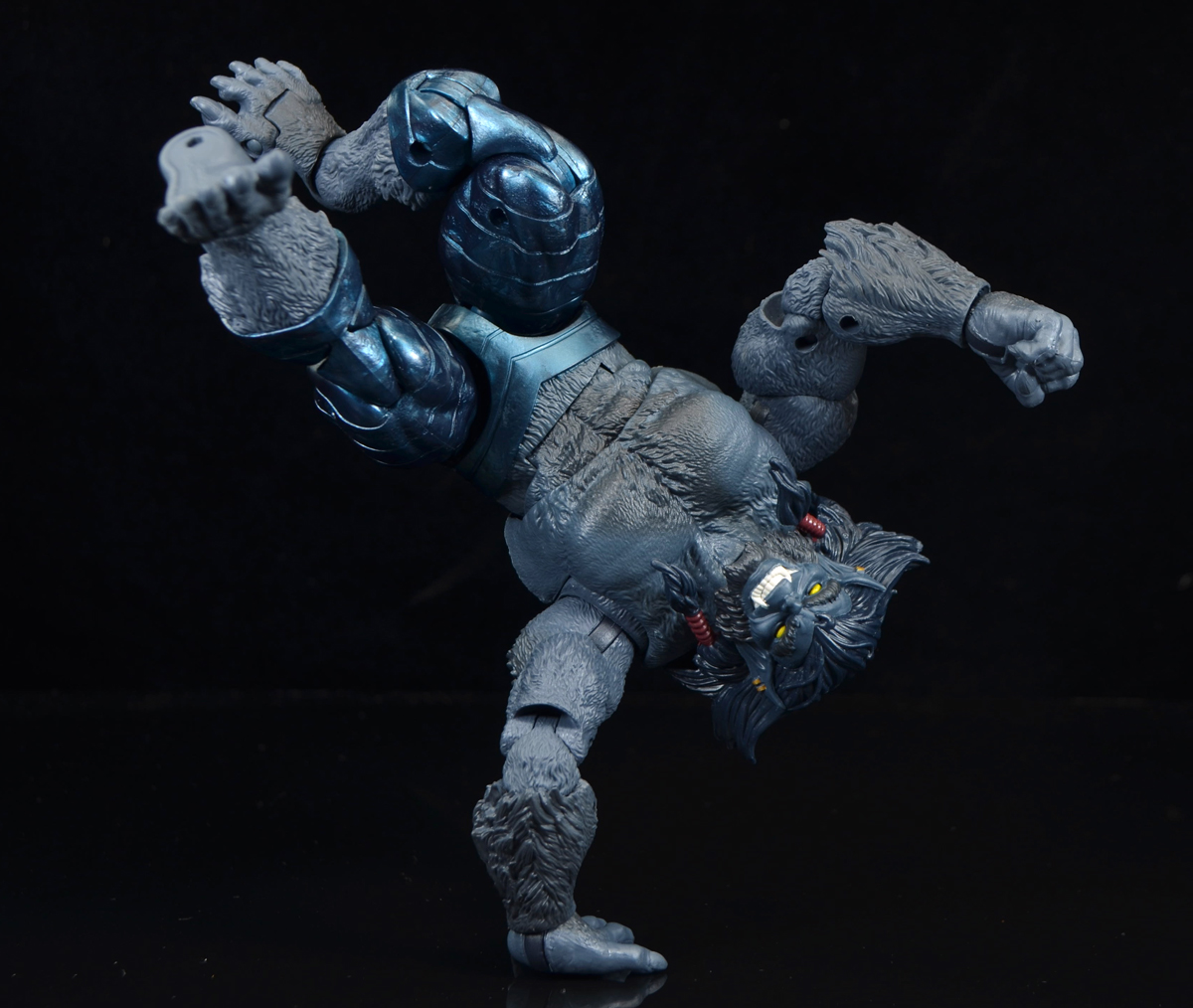 Hasbro-Marvel-Legends-Age-of-Apocalypse-Dark-Beast-Review-handstand