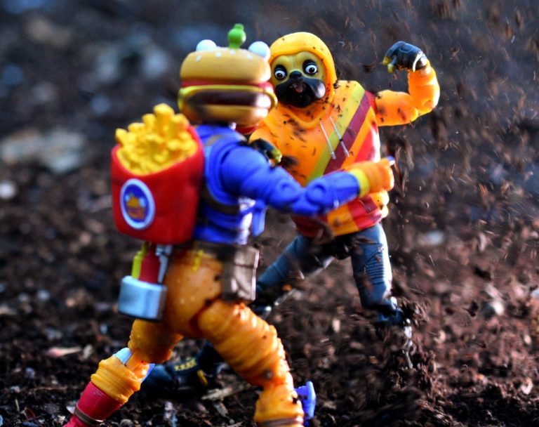 Jazwares: Fortnite Legendary Series Doggo Review