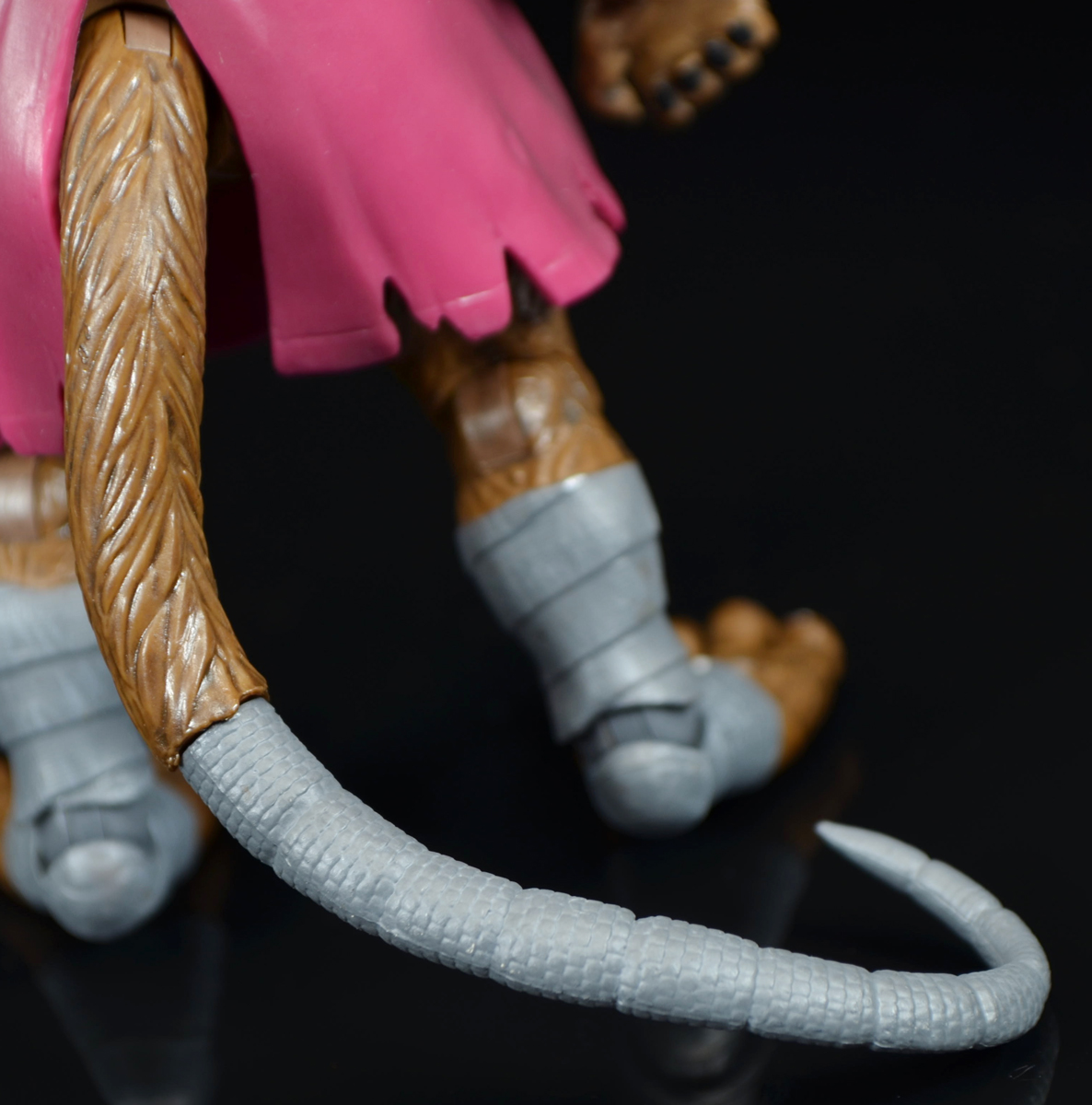 Super7-Teenage-Mutant-Ninja-Turtles-Ultimates-Splinter-Review-tail