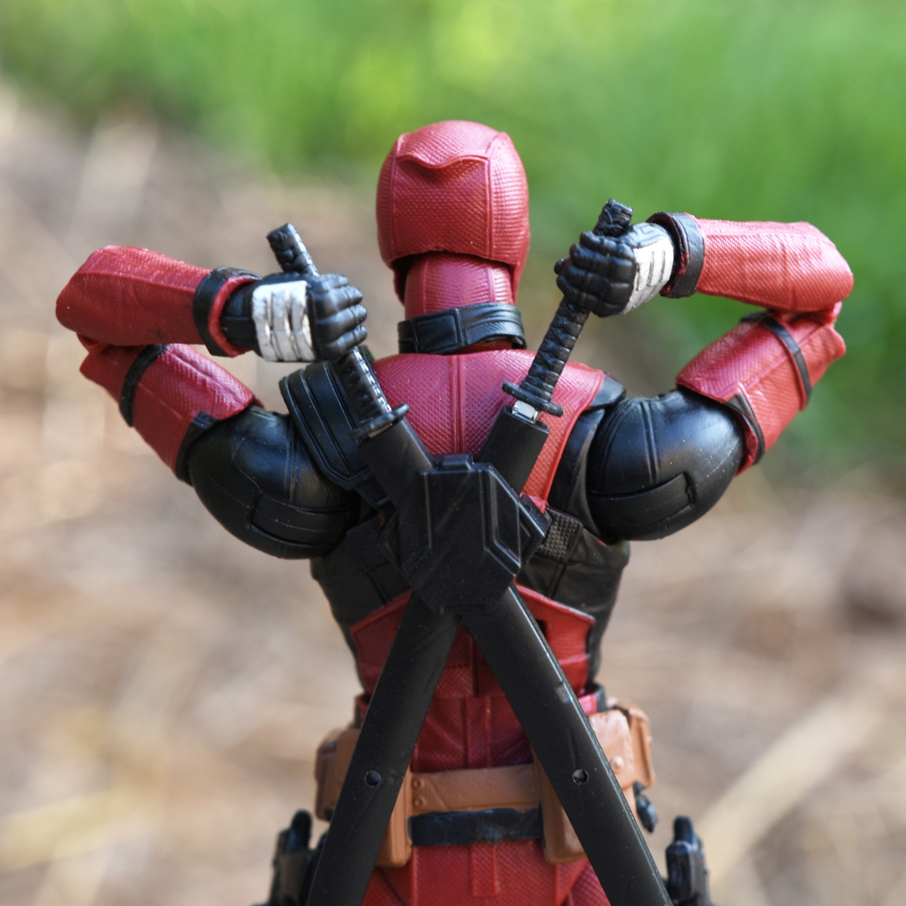 Hasbro: Marvel Legends Deadpool and Negasonic Teenage Warhead Review