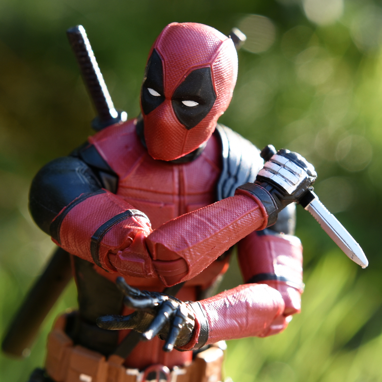 Hasbro: Marvel Legends Deadpool and Negasonic Teenage Warhead Review