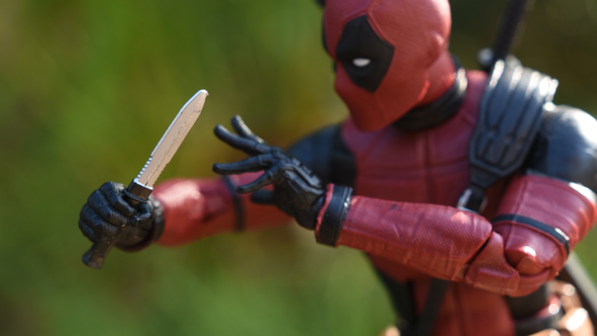 Hasbro: Marvel Legends Deadpool and Negasonic Teenage Warhead Review