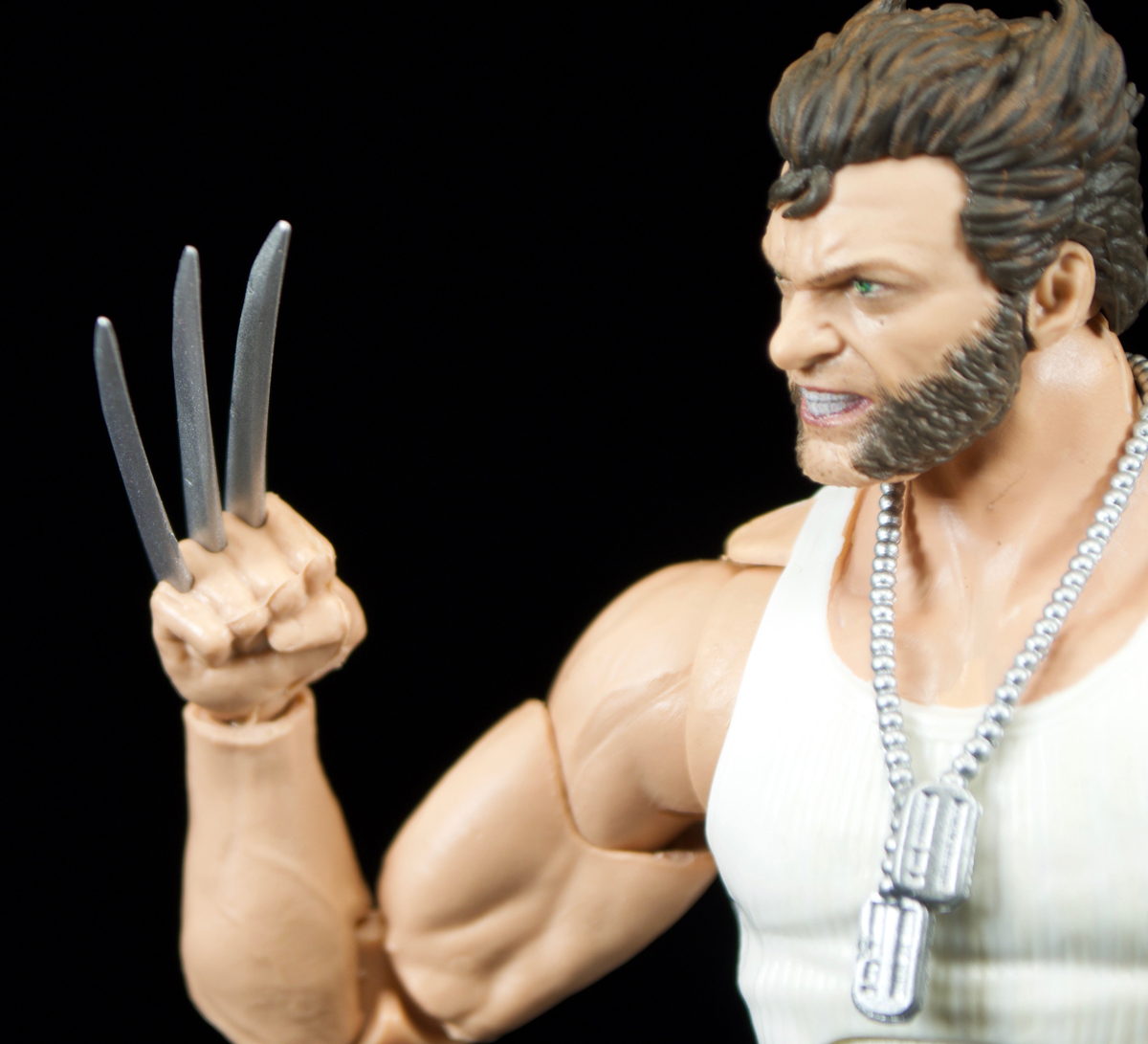 Hasbro-Marvel-Legends-Fox-X-Men-Wolverine-Review-claws-2