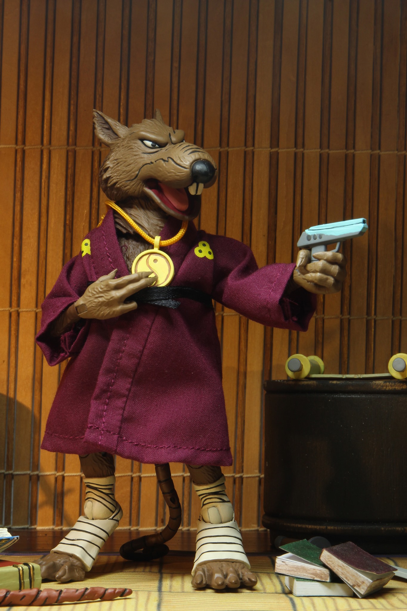 NECA: Teenage Mutant Ninja Turtles #TurtleTuesday Splinter and Baxter ...