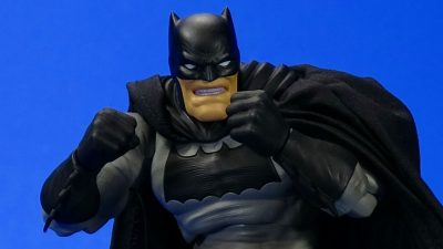 Medicom: MAFEX The Dark Knight Returns Batman Video and Quick Pics