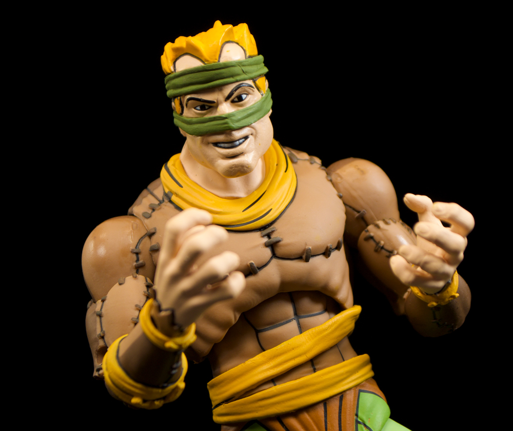 NECA-Teenage-Mutant-Ninja-Turtles-Target-Rat-King-Review-claws-1