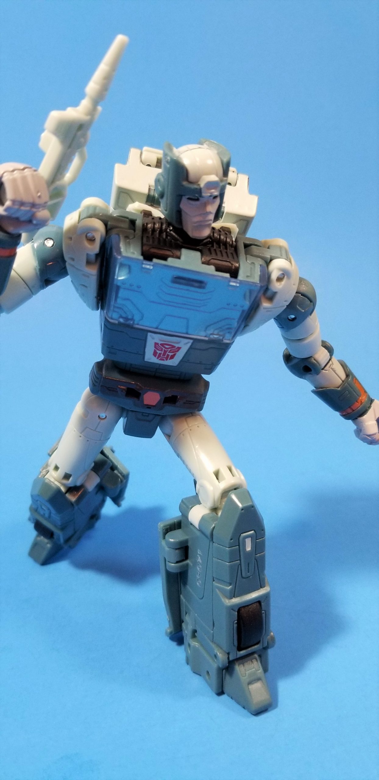 Kup scales perfectly with the rest of the trilogy lines, and he looks ...