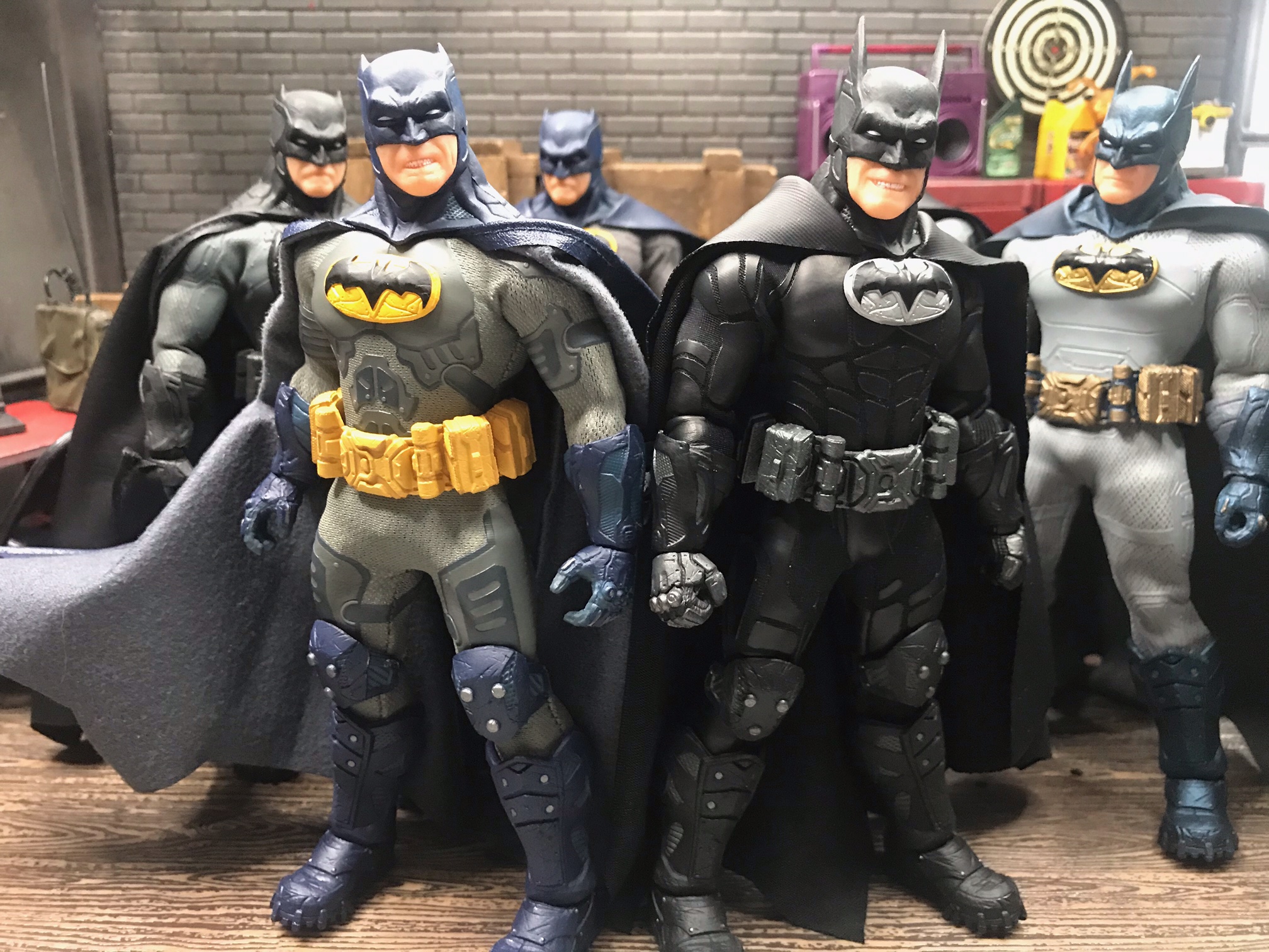 Mezco: One:12 Collective Supreme Knight Batman Anthology Part 2