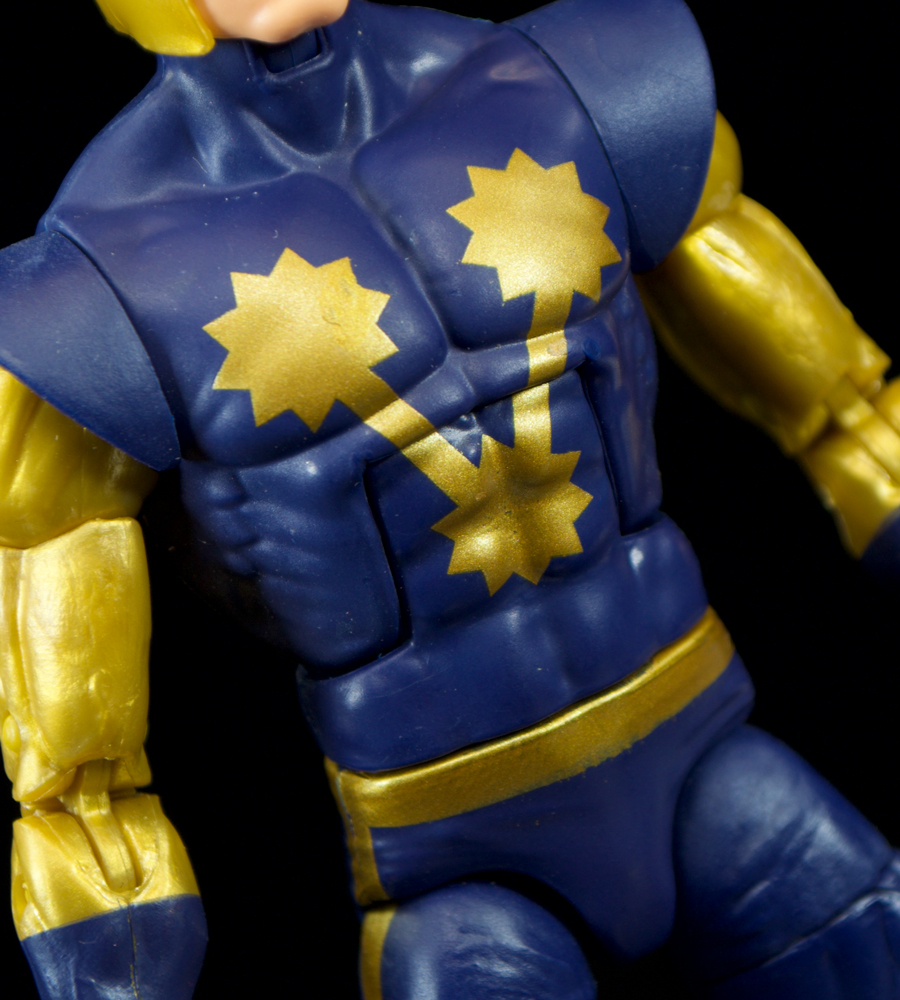 Hasbro-Marvel-Legends-Walgreens-Nova-Review-uniform