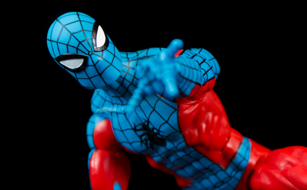Hasbro: Marvel Legends Retro Series Web-Man Review