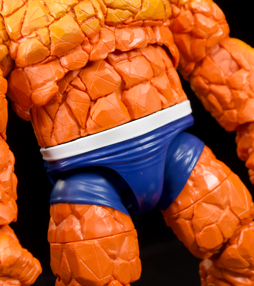Hasbro-Marvel-Legends-Fantastic-Four-Retro-Series-Thing-Review-shorts