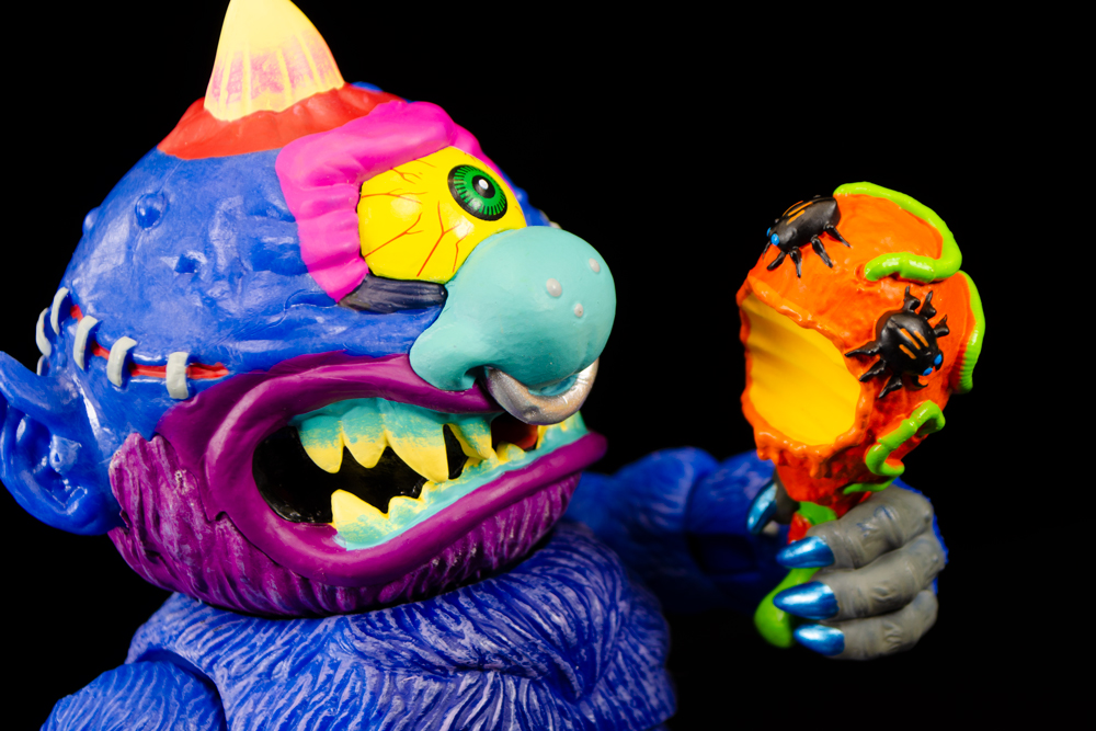 Premium-DNA-Madballs-Horn-Head-MPM-Variant-Action-Figure-Review-meat