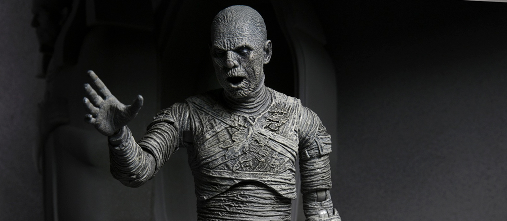 NECA: Universal Monsters Black and White Mummy