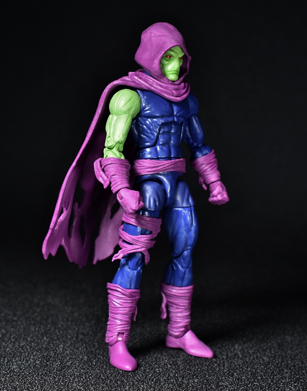 Hasbro: Marvel Legends Dr. Strange: Multiverse of Madness Rintrah Wave ...