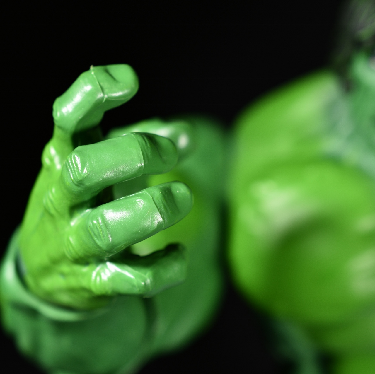 Hasbro: Marvel Legends 20th Anniversary Hulk Review
