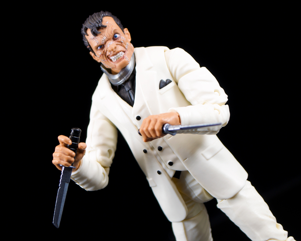 Hasbro: Marvel Legends Walgreens Exclusive Jigsaw Review