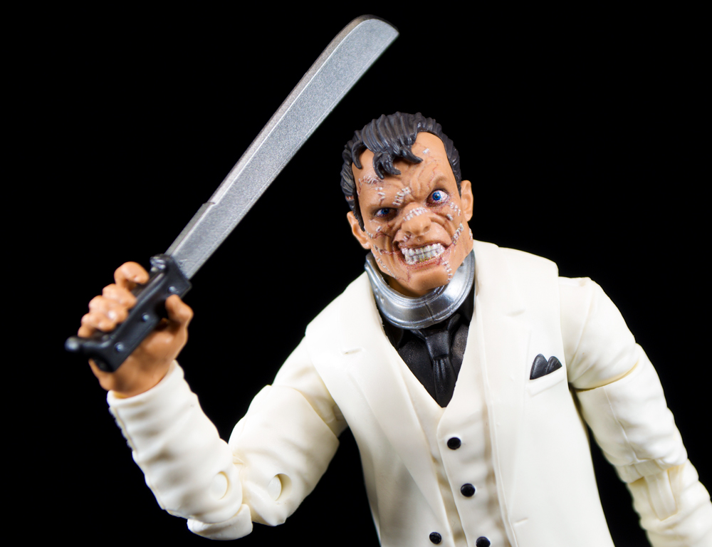 Hasbro-Marvel-Legends-Walgreen-Jigsaw-Figure-Review-machete