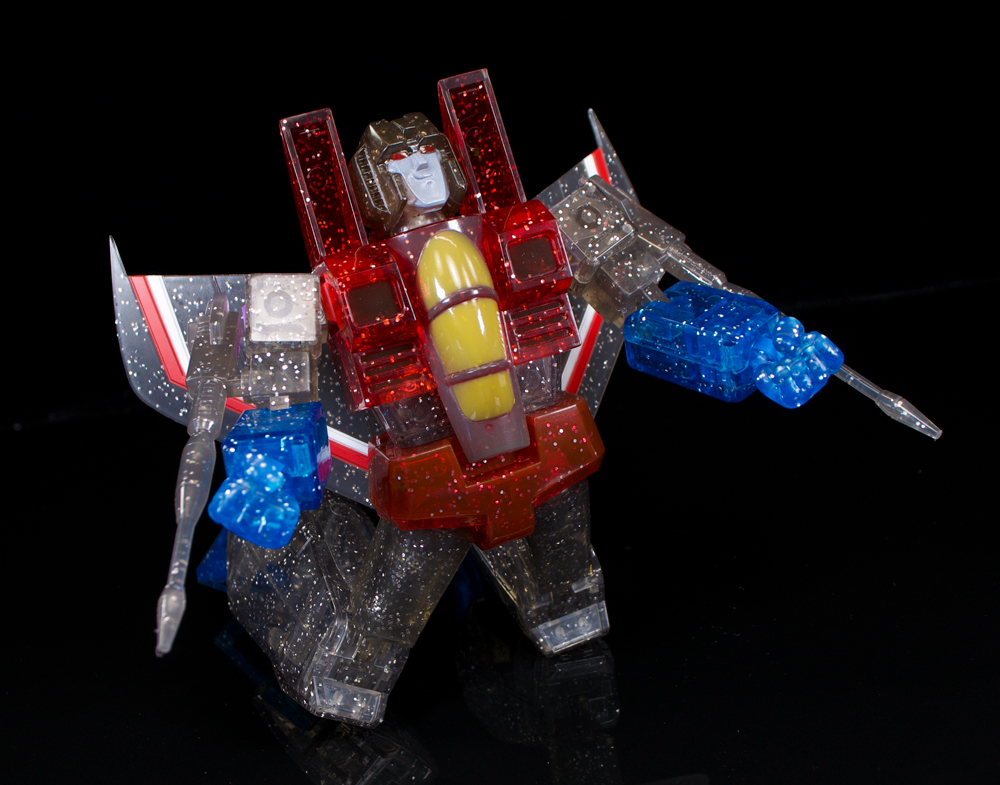 Super7-Transformers-ULTIMATES-Ghost-of-Starscream-Review-hero-2