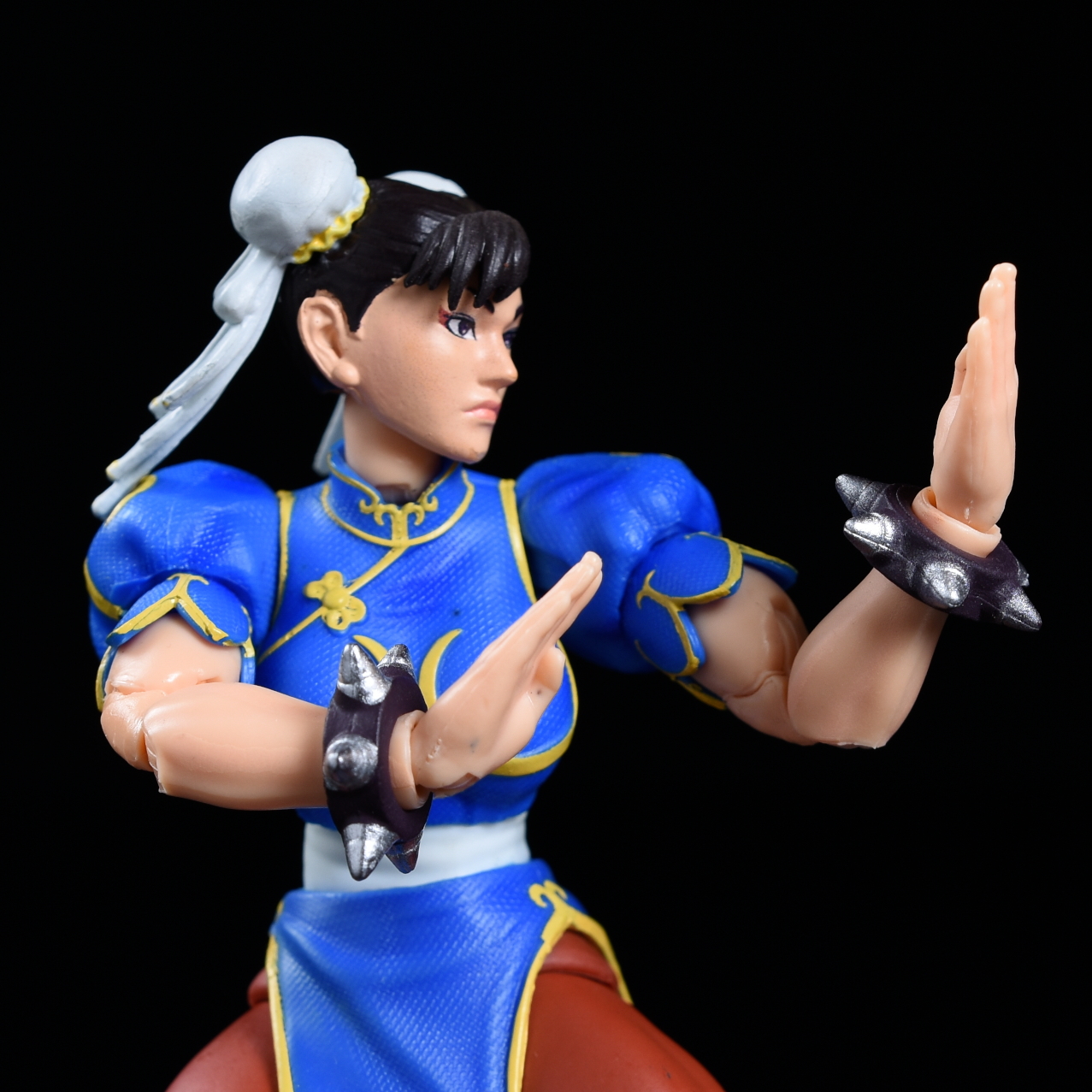 Jada Toys: Street Fighter II Chun-Li Review Jada Toys: Street Fighter II Chun-Li Review