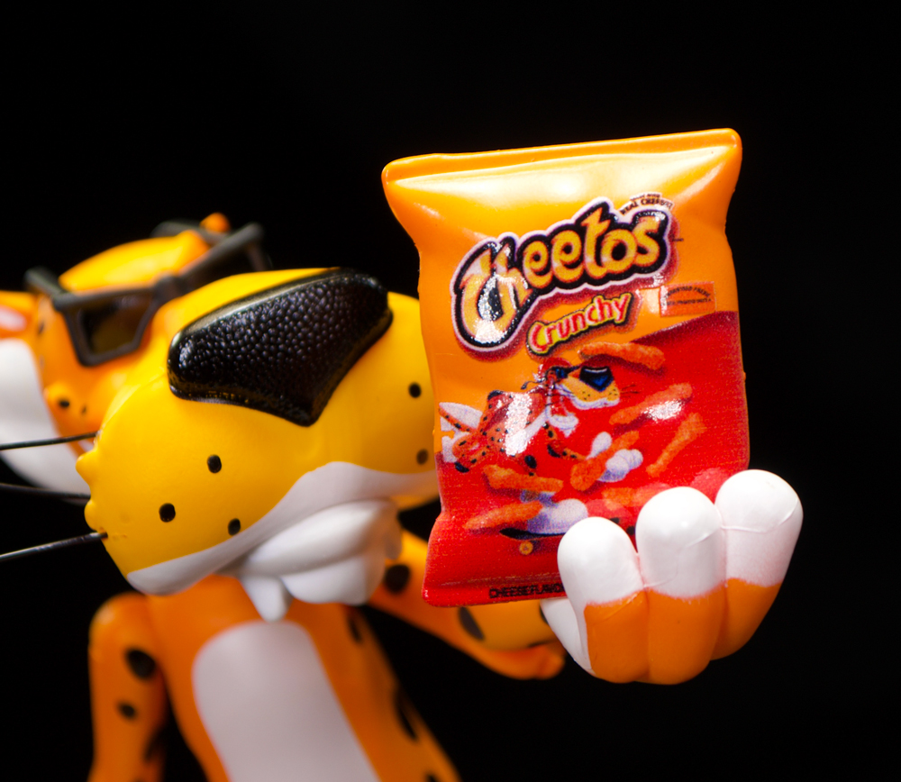 Jada-Toys-Cheetos-Chester-Cheetah-Review-bag-front