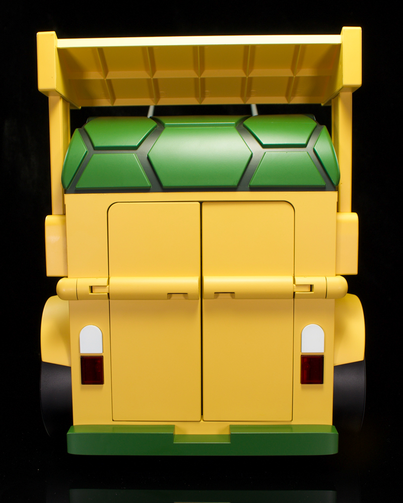 NECA Toys: Teenage Mutant Ninja Turtles Turtle Van First Look and Unboxing