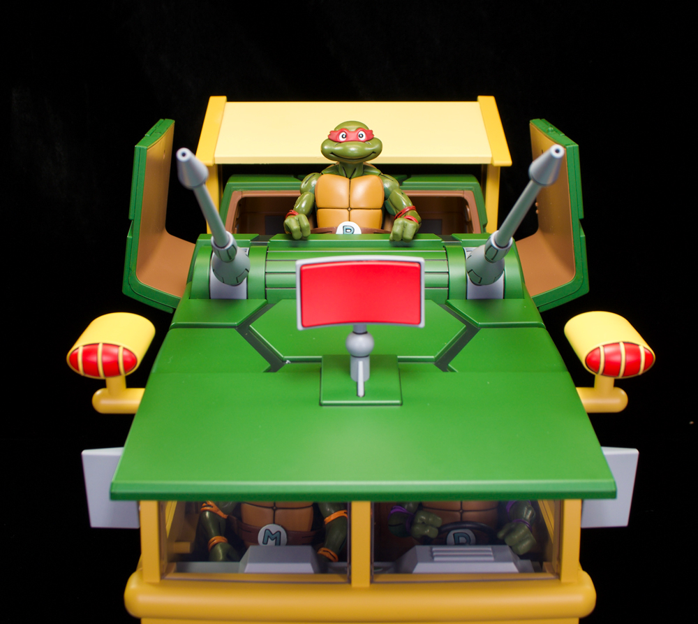 NECA Toys: Teenage Mutant Ninja Turtles Turtle Van First Look and Unboxing