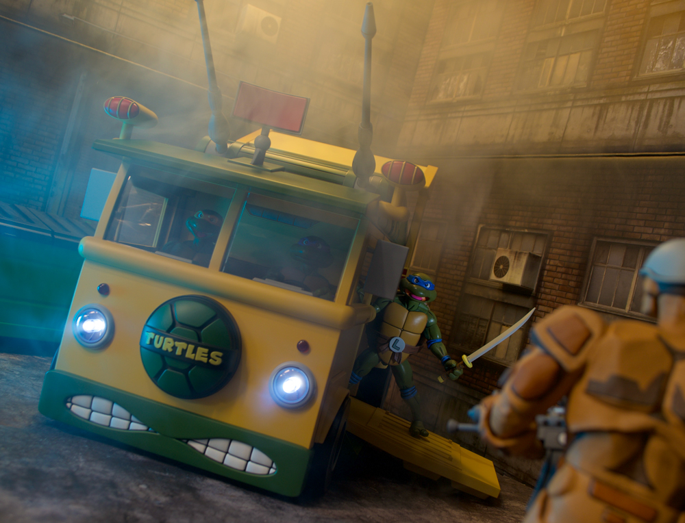 NECA Toys: Teenage Mutant Ninja Turtles Turtle Van First Look and Unboxing